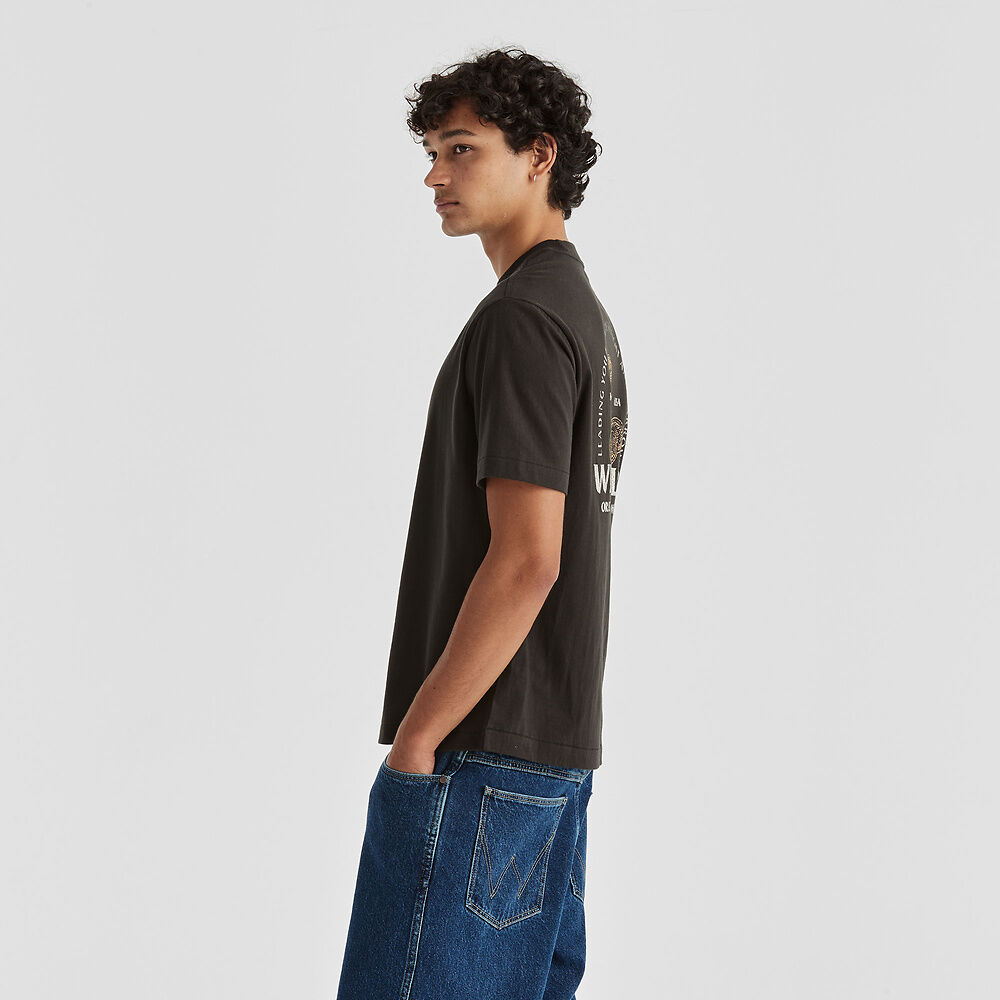 Snake Stack Carmy Tee Worn Black | T-SHIRTS | Wrangler Australia