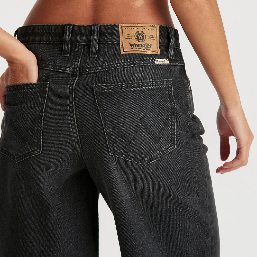 Low Stevie Baggy Jort Mellow Black | SHORTS | Wrangler Australia